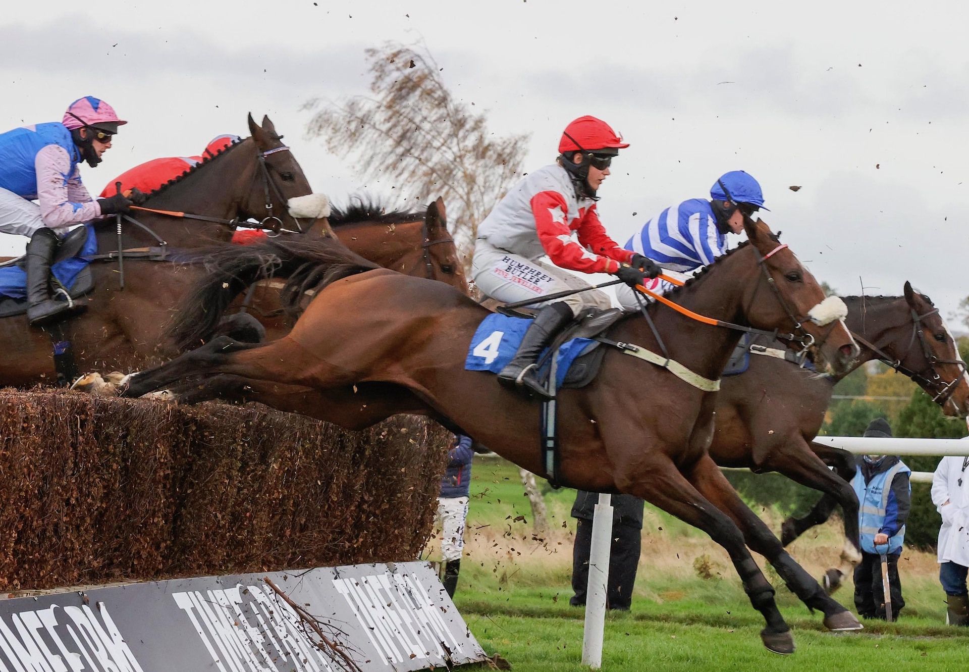 Top 10 Female Horse Jockeys Of All Time – Best Female Jockeys