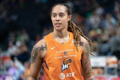 Meet The Tallest WNBA Players Ever & Right Now | Top 10 Players