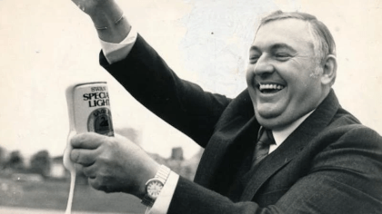 Explore Kerry Packer's legendary gambling legacy