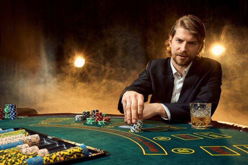 Do I Hit or Stay At 16: Blackjack Strategies From an Expert