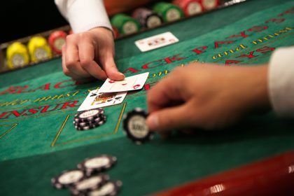 Do I Hit or Stay At 16: Blackjack Strategies From an Expert