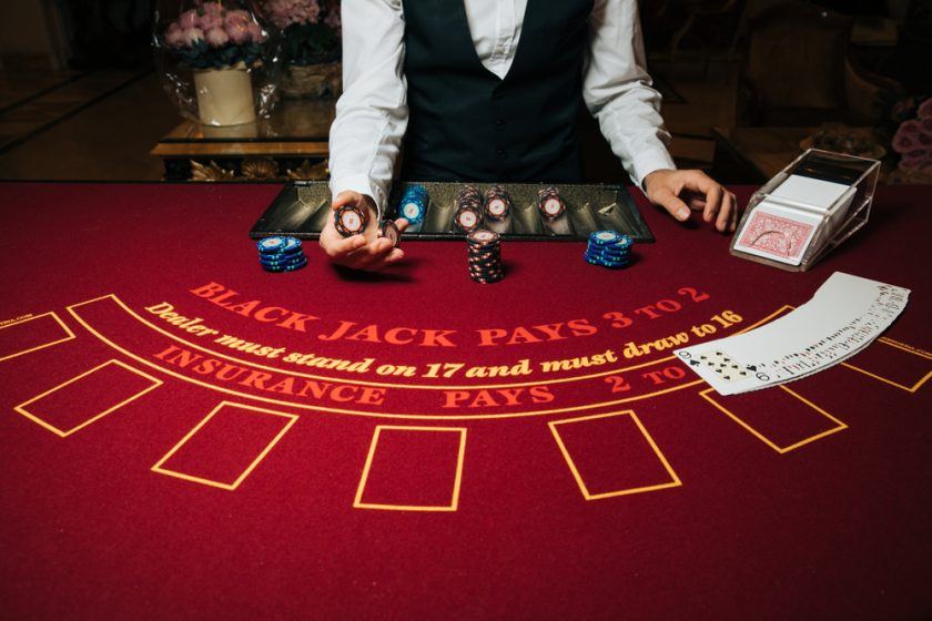 How to Play a Blackjack Tournament: A Complete Guide