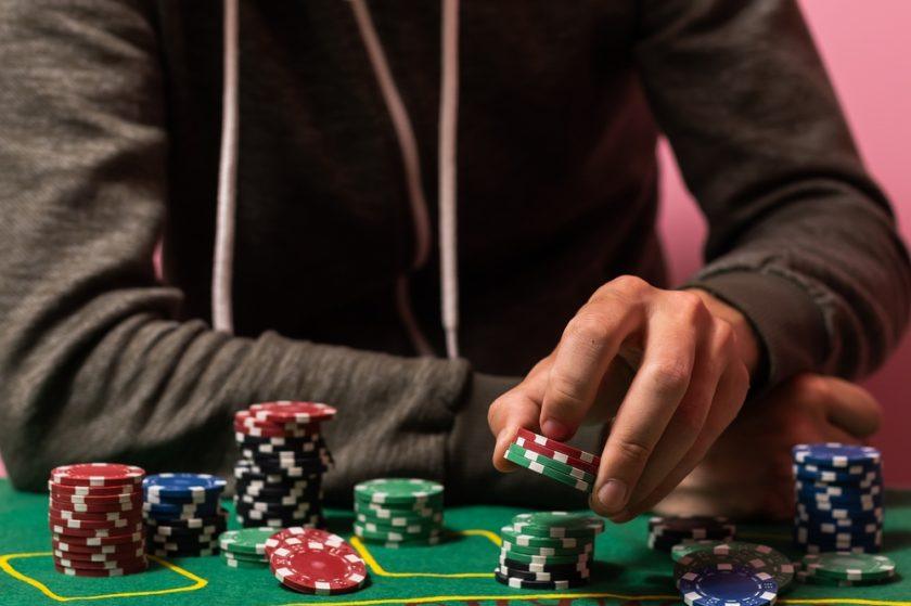 Poker Tips & Essential Strategies From a Pro!