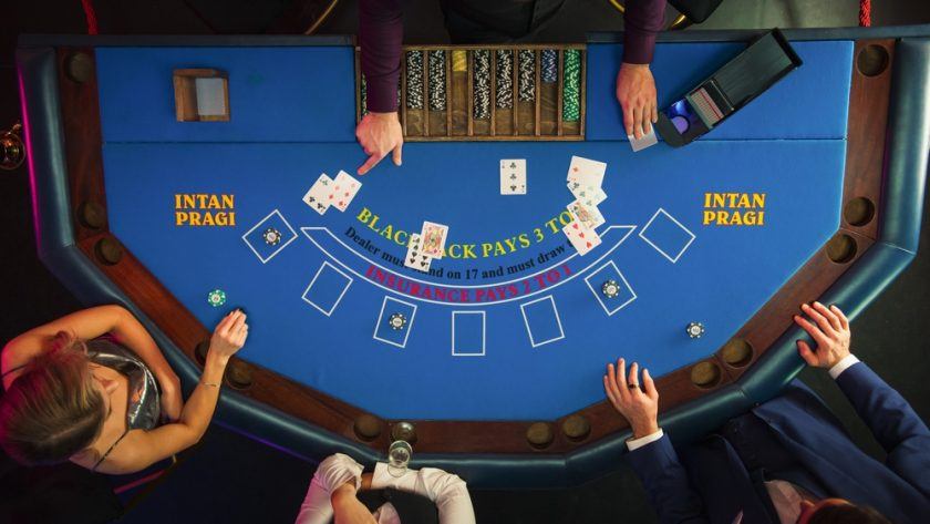 How the Ace Works in Blackjack: Strategy, Soft Hands & Splits