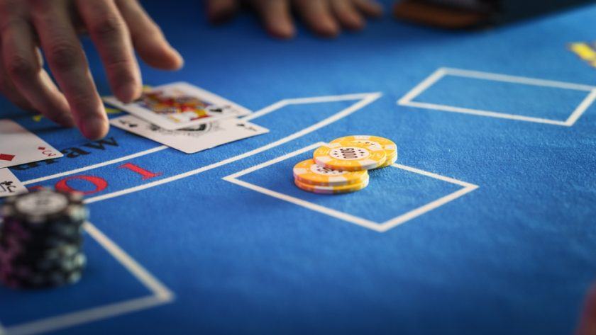 Improve Your Blackjack Strategy: Learn Card Counting Methods