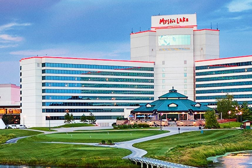 Casino Crime Round Up: Casino Visitor Pointed Gun at Guard