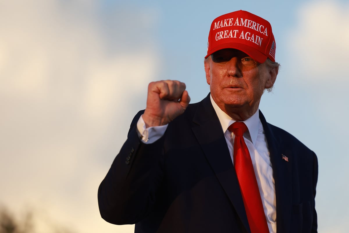 Donald Trump Odds of Running in 2024 Shorten After 'Big Announcement' Donald Trump Odds of Running in 2024 Shorten After 'Big Announcement'