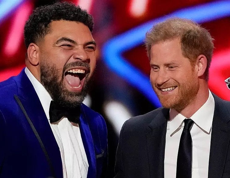 Prince Harry Shocks NFL Players by Appearing at Super Bowl Honors ...