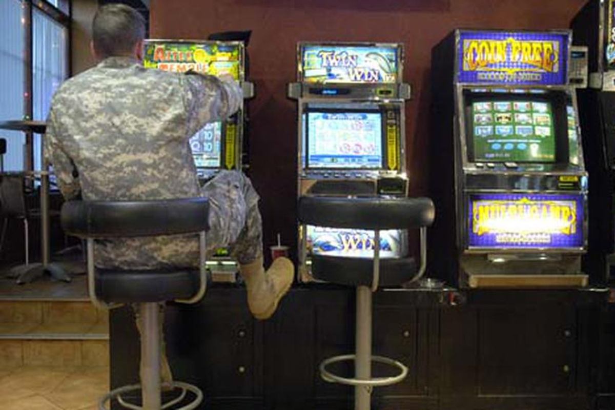 Senate Committee Approves Gambling Military Addiction Research