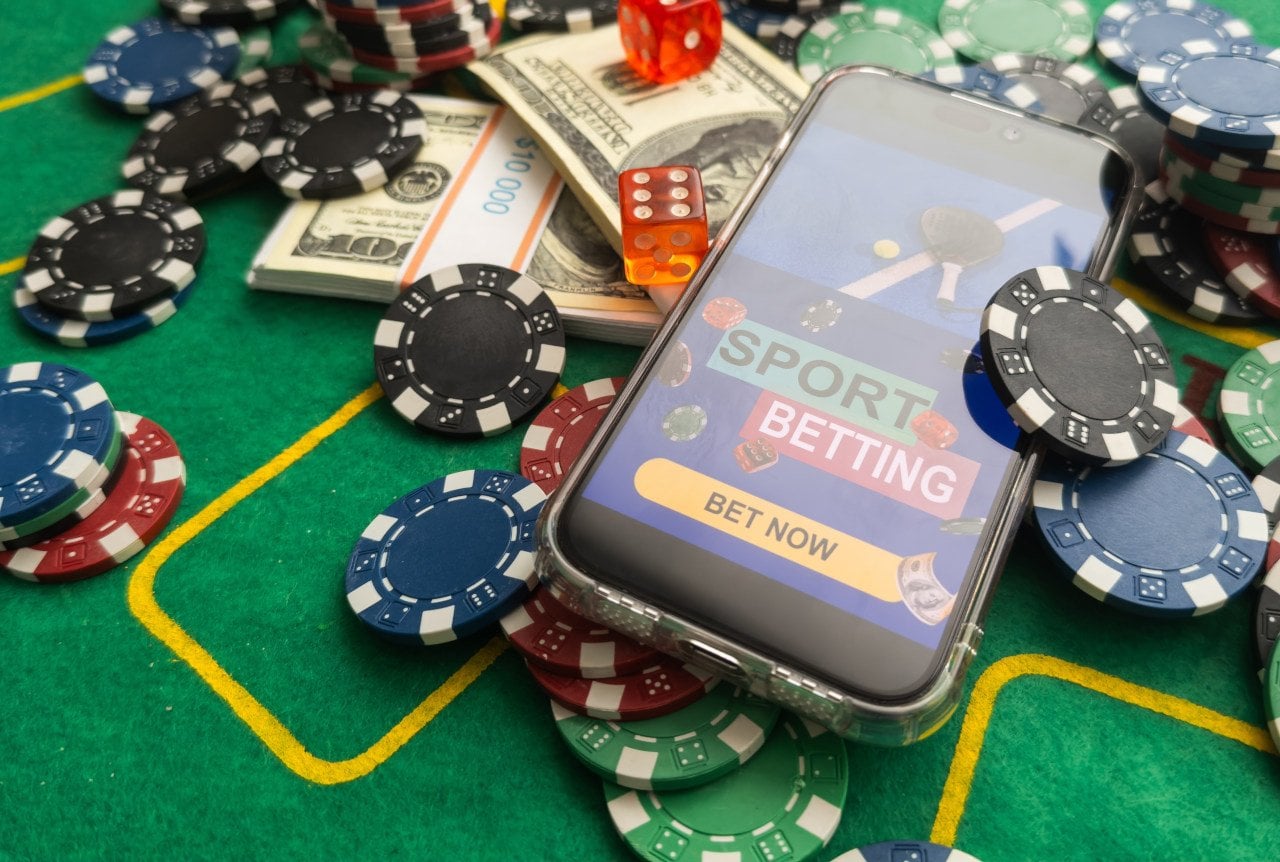 More Than a Third of Youth Aged 12-18 in B.C. Gambling for Real | Big ...