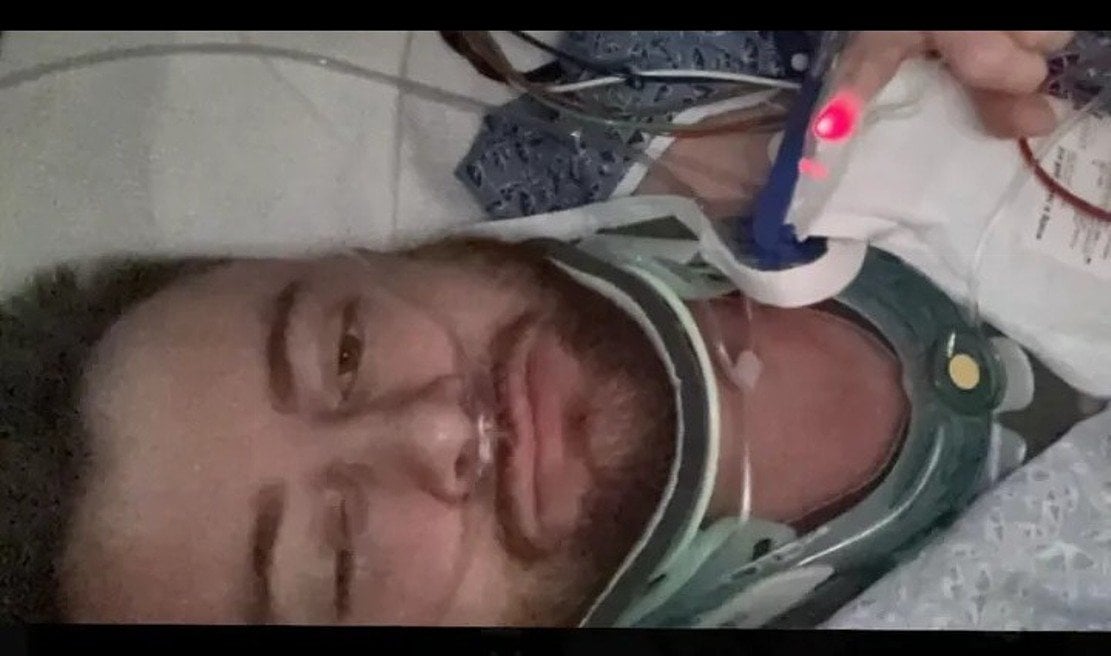 Tourist Survives 11,000-Foot Skydiving Plunge in Vegas Desert - Casino.org