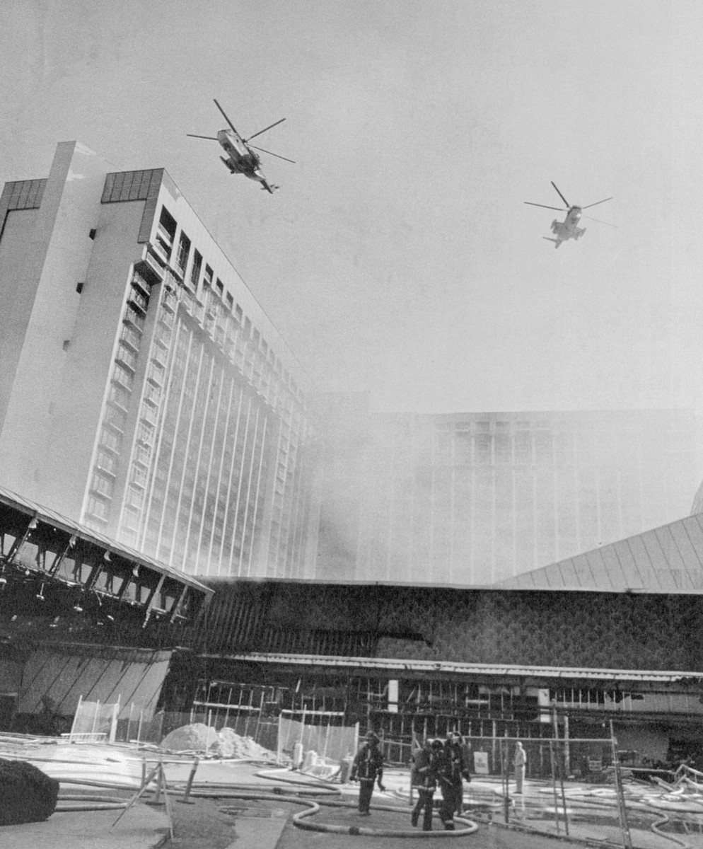 VEGAS MYTHS RE-BUSTED: MGM Grand Fire Victims Died Because They Wouldn ...