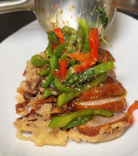 VEGAS DINING NEWS: Woe Nellie’s, OG Lotus of Siam to Rebloom - Casino.org