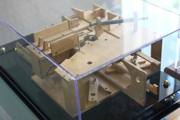 A Rare Look Inside a Casino Automatic Card Shuffler | Vital Vegas