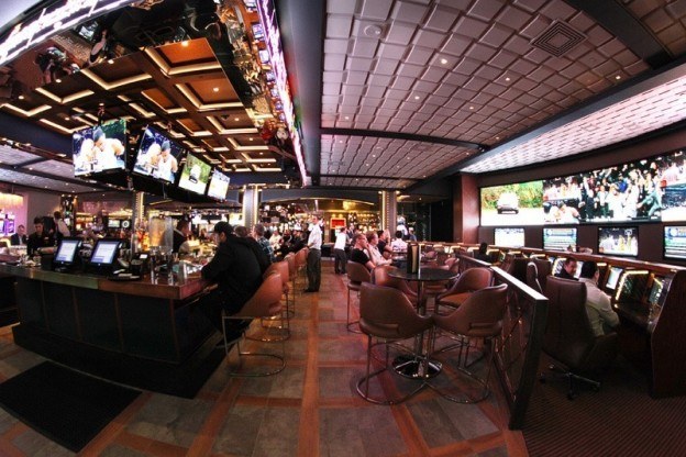 Clique Lounge and Race & Sports Book at Cosmopolitan