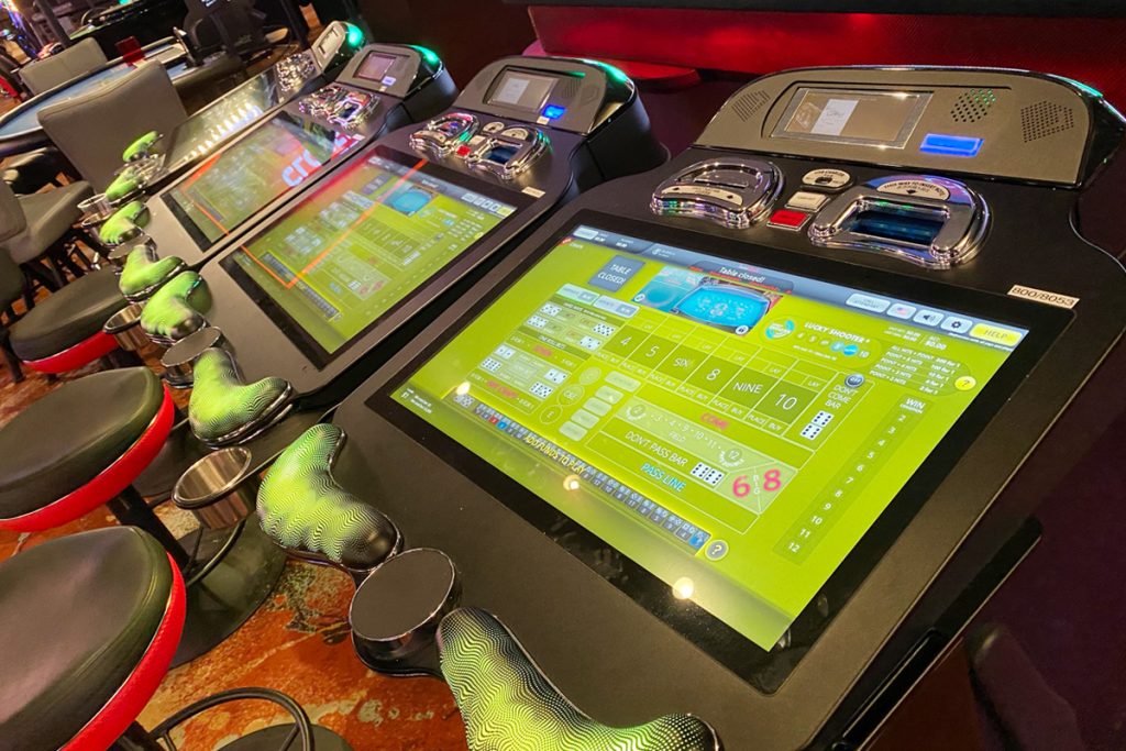 Deep Dive: Hybrid Stadium Craps Rolls Into Downtown Grand | Vital Vegas